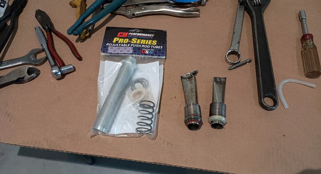 Spring loaded pushrod tubes - Aerovee - SonexPilots.org