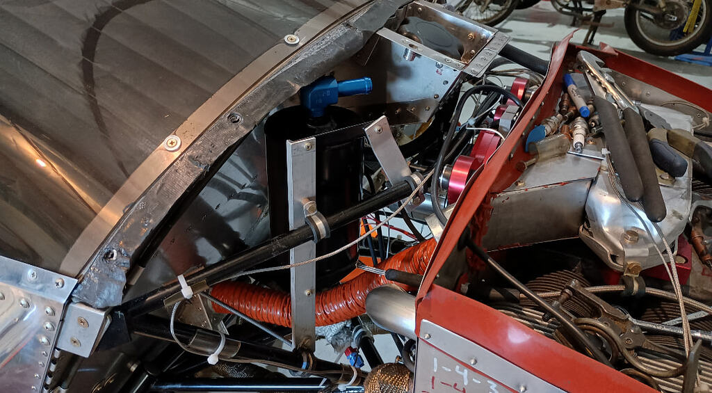 Mounting a Sonex air-oil separator after the build - Aerovee ...