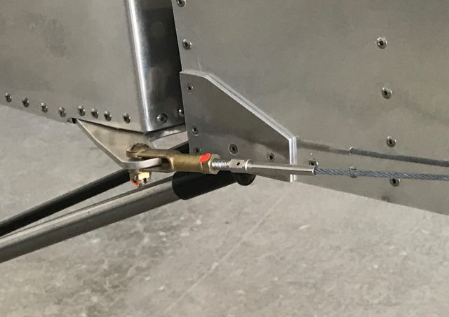 How to safety wire forks? - Everything Else - SonexPilots.org